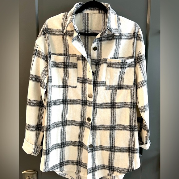 Tops | Cute Black And White Shacket | Poshmark